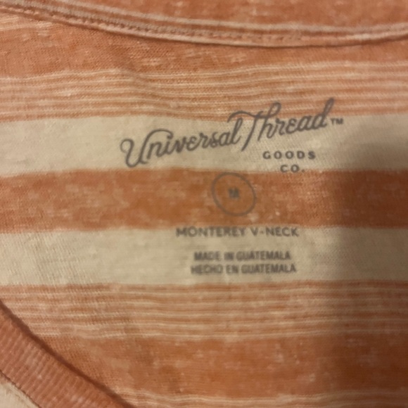 Universal Thread | Tops | Universal Thread Tshirt | Poshmark